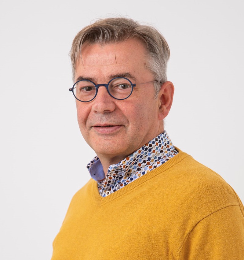 Arjen van Trigt - Simon & Schuster Submission Selector